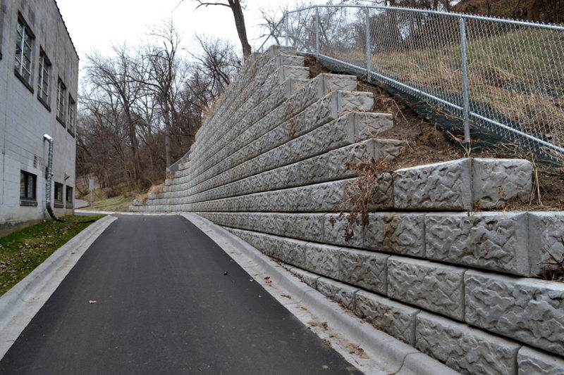 LondonBoulder Gallery - BIG Block Retaining Walls by LondonBoulder